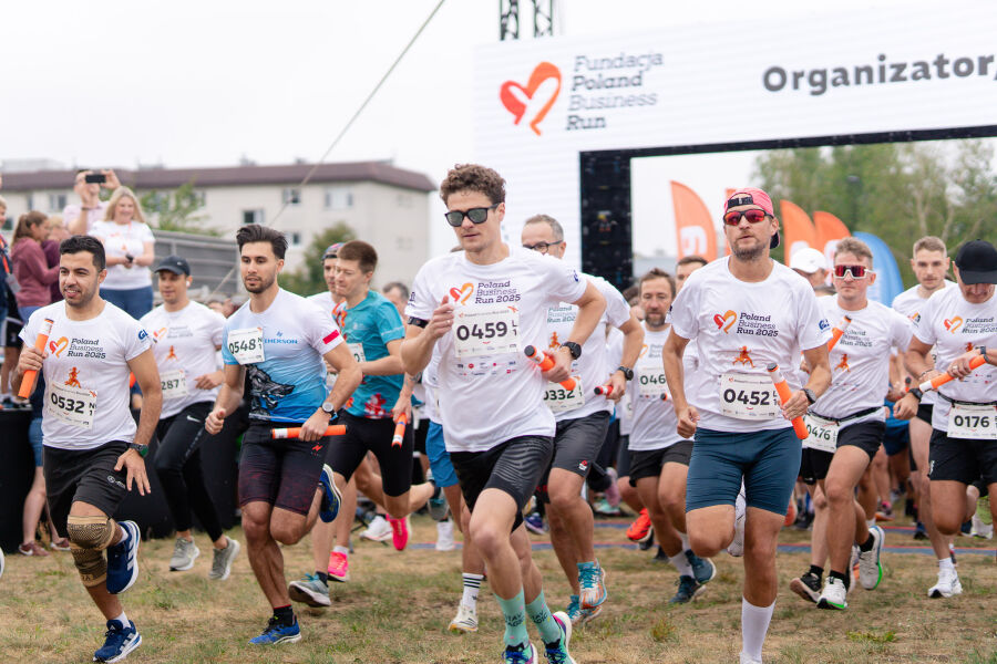 Rozgrzewka przed Poland Business Run 2026. Cykl otwartych treningów ...